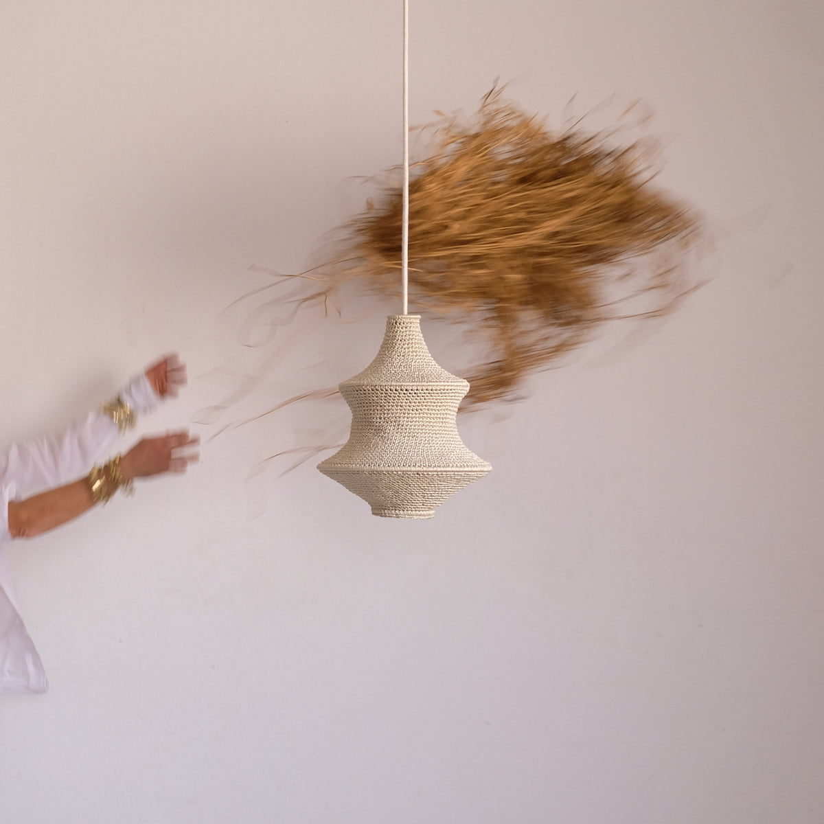 Saint I Crochet Pendant Lamp – Hamimi