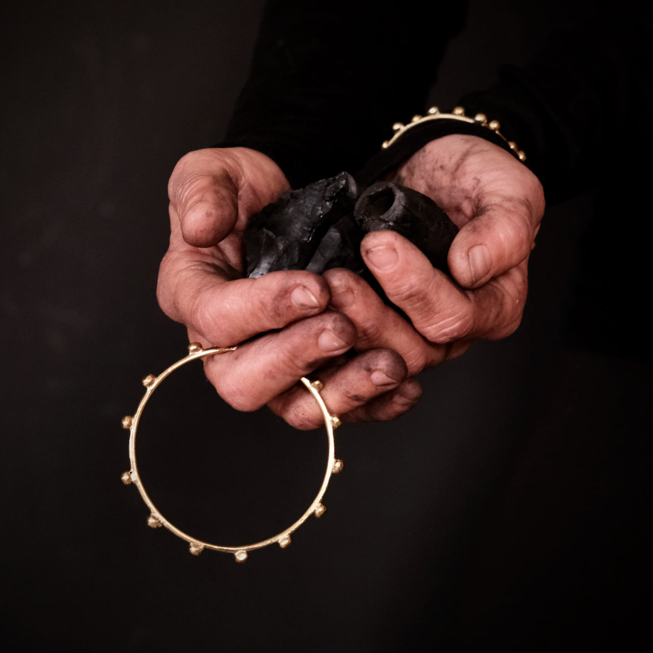 Hebba Thin Bangle – Hamimi